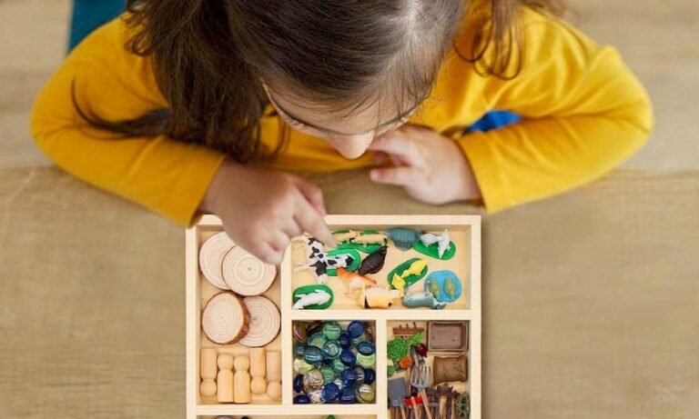Bac sensoriel Montessori : Guide d'achat, prix et avis