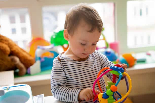 Jouet sensoriel bebe : Guide d'achat de 2024