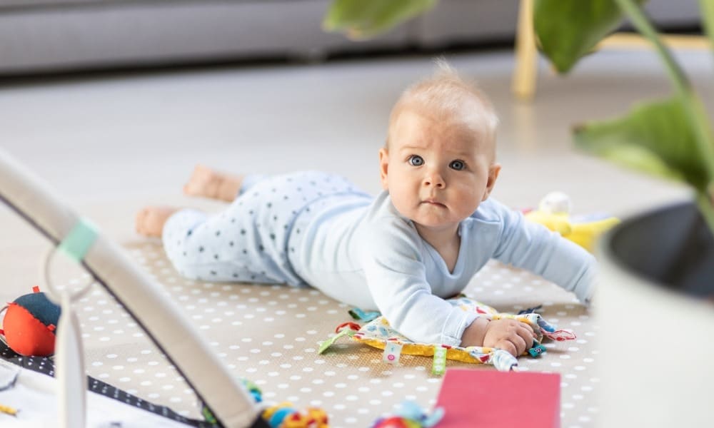Coin jeux bébé Montessori : Nos conseils pour créer un espace parfait